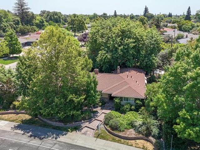 6623 13th St, Sacramento, CA 95831