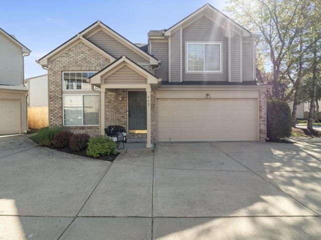 662 Cembra Dr, Greenwood, IN 46143