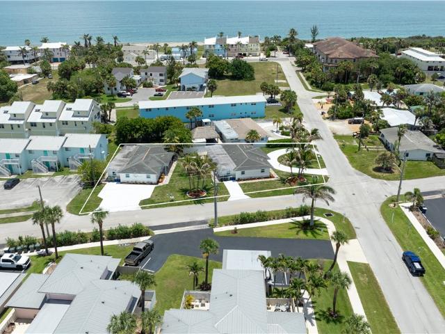 662 Granada St, Hutchinson Island, FL 34949 | MLS #298403