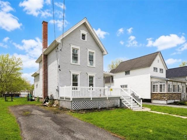 662 Davidson St, Watertown, NY 13601