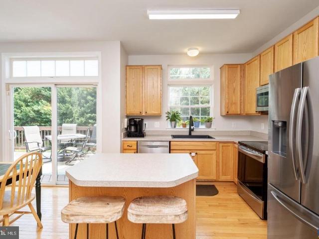 662 Holly Hill Dr