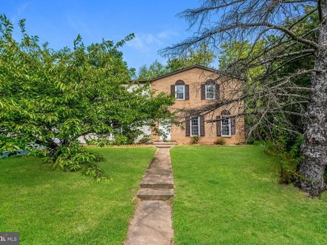 662 Herndon Pkwy, Herndon, VA 20170
