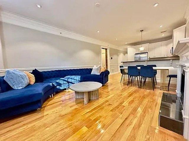 662 Massachusetts Ave Unit 1A, Boston, MA 02118