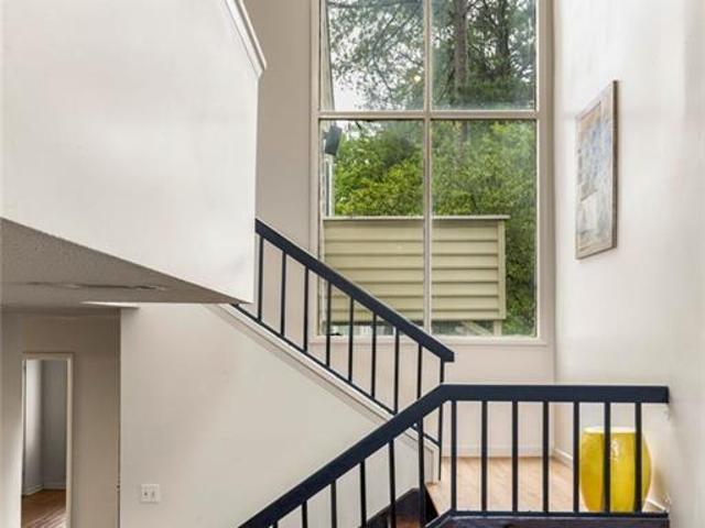 662 Serramonte Drive