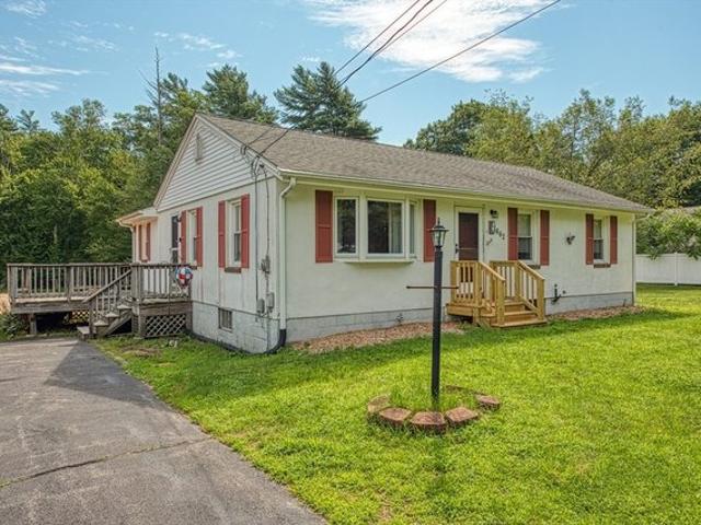 662 Staples St, Taunton, MA 02718