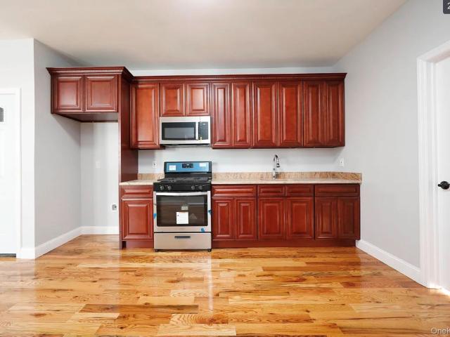 662 Riverdale Avenue