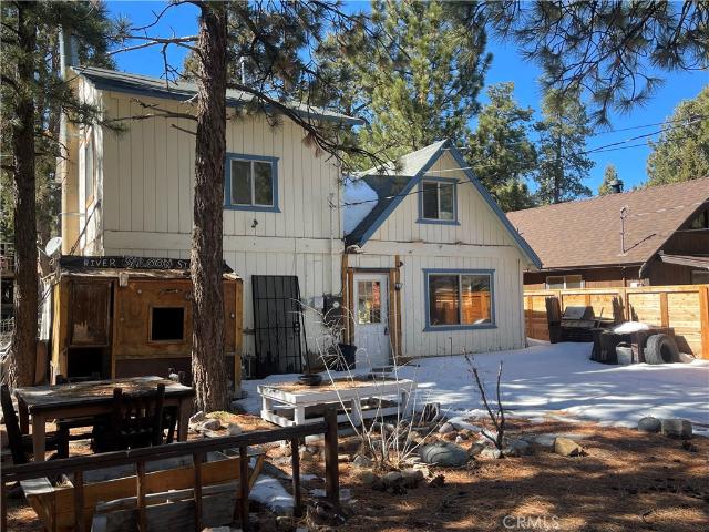 662 Riverside