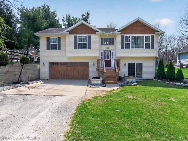 662 Tierney Avenue
