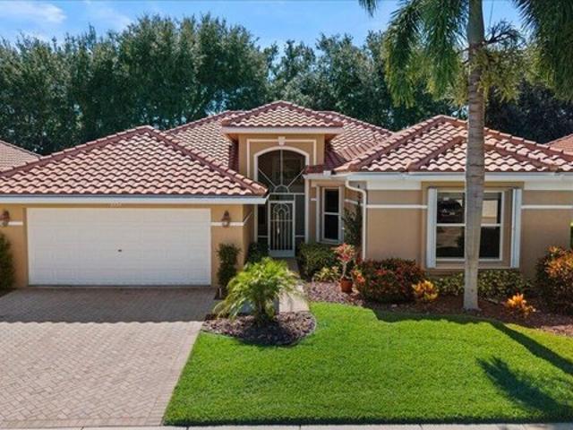 6634 Jog Palm Dr, Boynton Beach, FL 33437