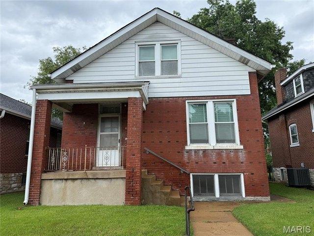 6635 Arsenal St, Saint Louis, MO 63139