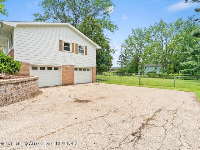 6635 Picketts Way