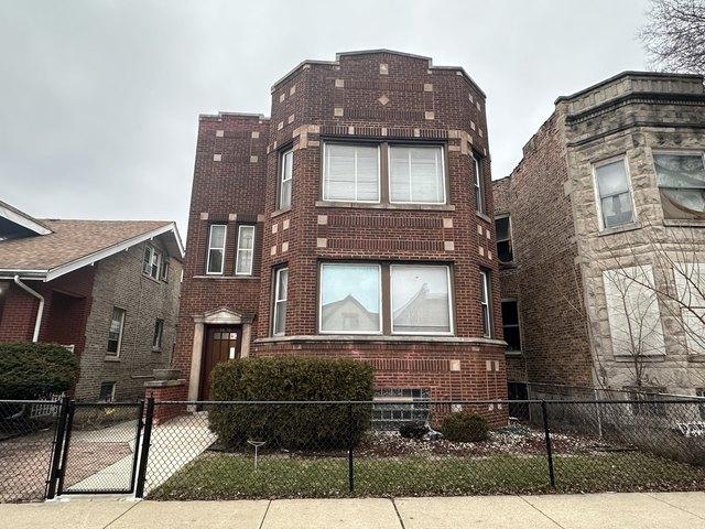 6636 S Marquette Dr, Chicago, IL 60637