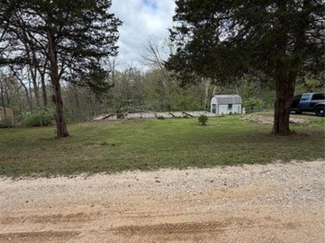 6637 Timberland Dr, Cedar Hill, MO 63016