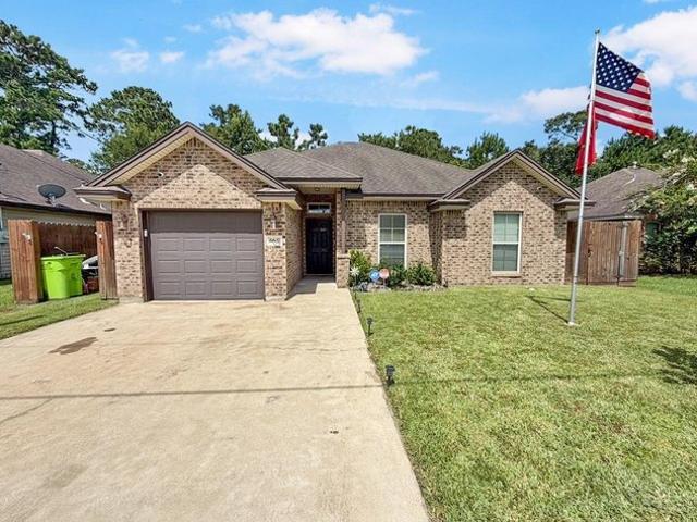 6637 Westwood Village Dr, Lumberton, TX 77657