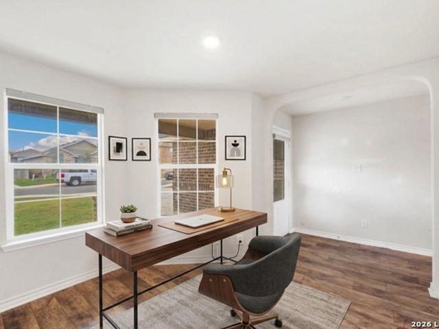 6638 Kingsley Edge