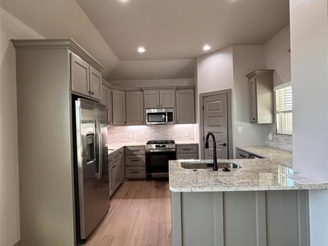 6638 Prickly Pear Way