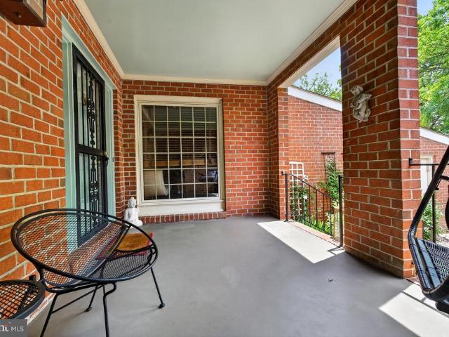 6638 Walnutwood Circle