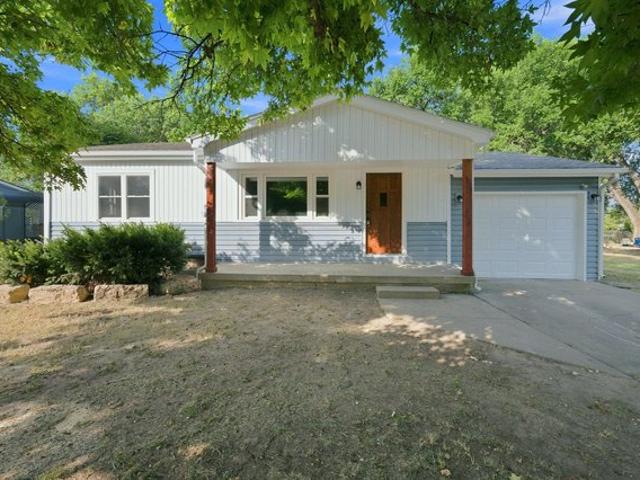 6639 N Kerman Dr, Park City, KS 67219