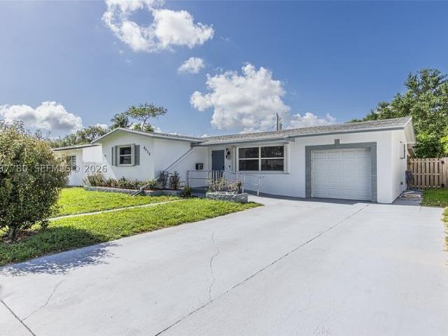 6630 Liberty St, Hollywood, FL 33024