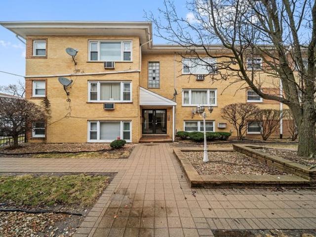 6630 W 95th St Apt 3D, Oak Lawn, IL 60453