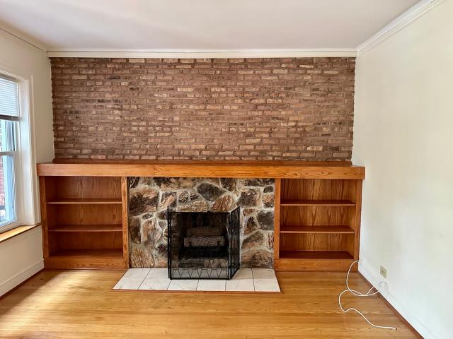 6631 N Glenwood Avenue # 2N