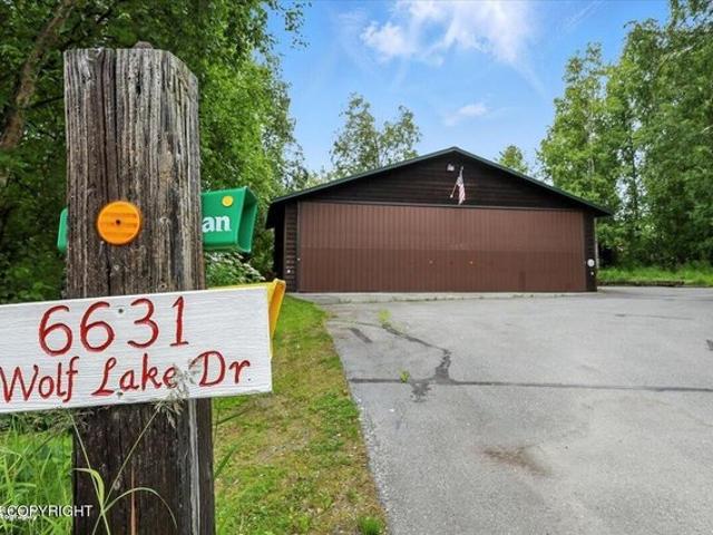 6631 E Wolf Lake Dr, Wasilla, AK 99654