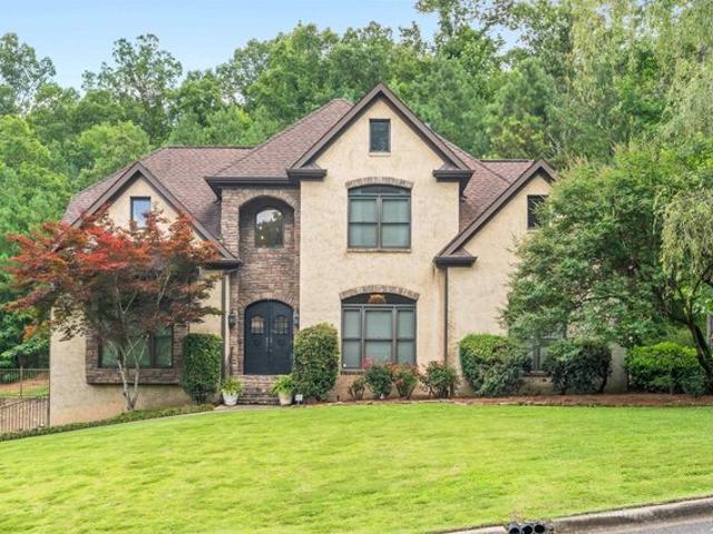 6631 Hemlock St, Trussville, AL 35173