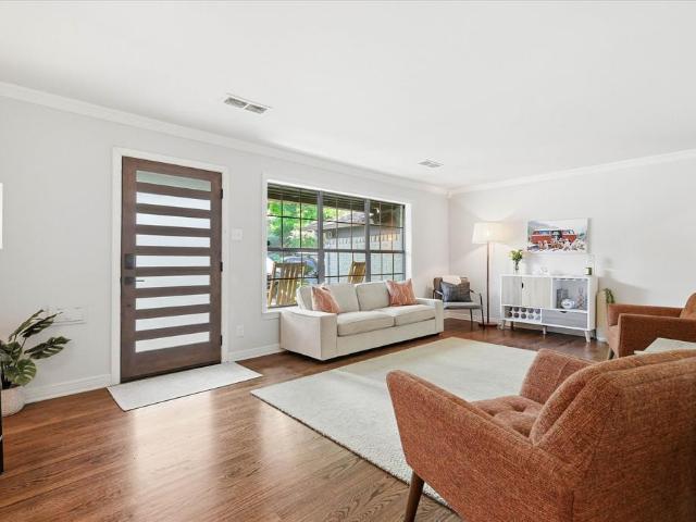 6631 Sunnyland Lane