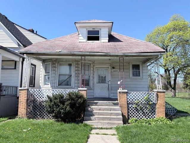 6631 Seminole St, Detroit, MI 48213