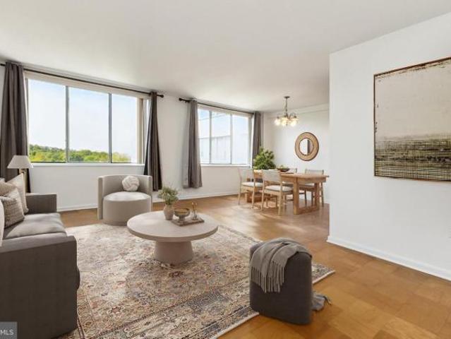 6631 Wakefield Dr #806, Alexandria, VA 22307