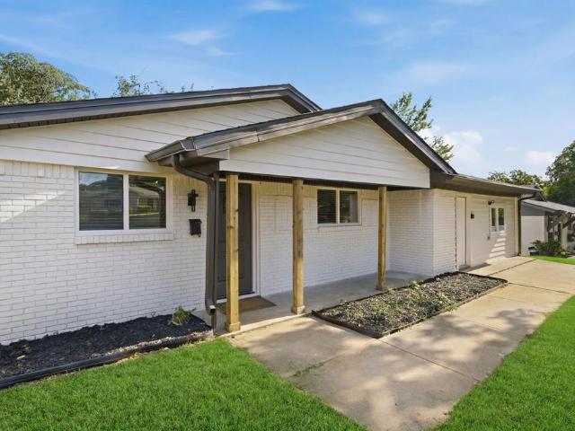 6632 Ellis Road
