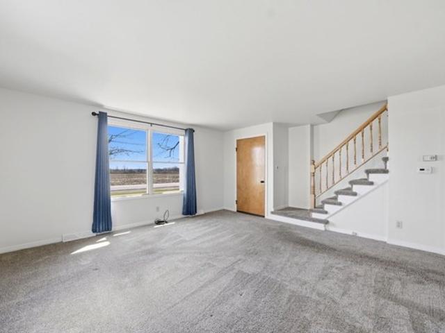 6632 Errick Rd Unit Right, North Tonawanda, NY 14120