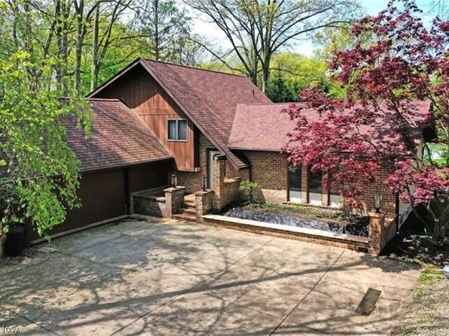 6632 Harrington Ave, Youngstown, OH 44512