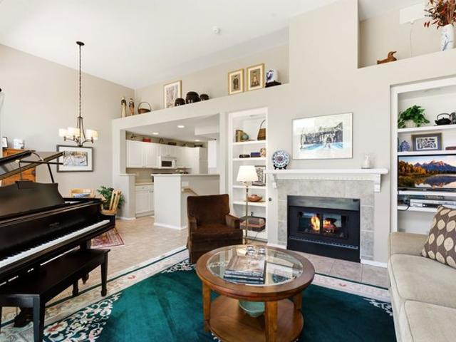 663 Bishops Lodge Rd Apt 70, Santa Fe, NM 87501