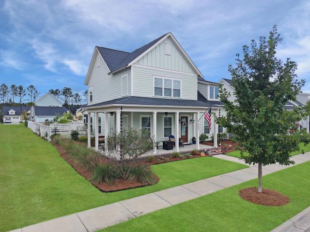 663 Blueway Ave, Summerville, SC 29486 | Compass