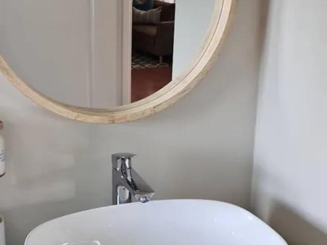 663 Kingsway | Studio house for rent #97147410 | Rentberry