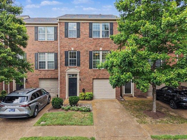 663 Huffine Manor Cir, Franklin, TN 37067