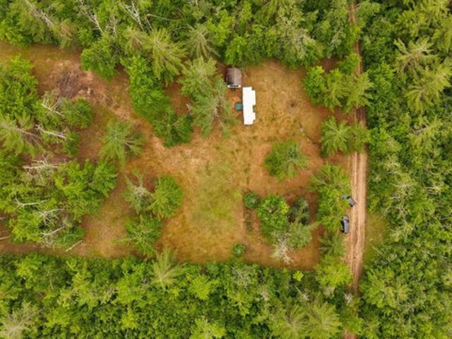 6644 Lynx Trl, Gaylord, MI 49735