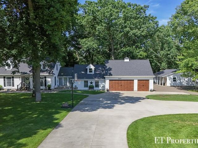 6645 Checkerberry Ln NE, Rockford, MI 49341