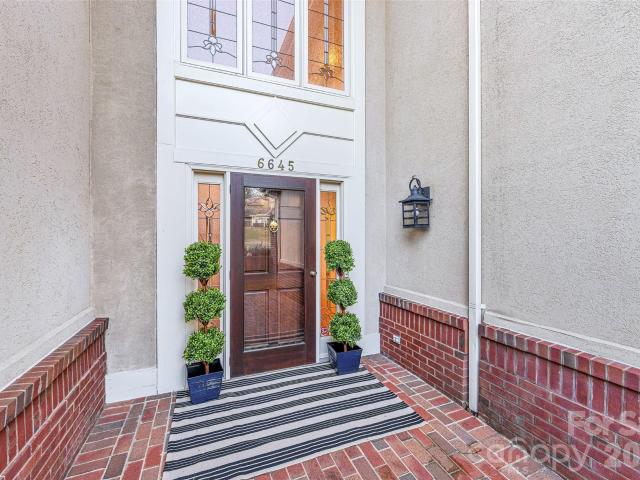 6645 Gaywind Dr, Charlotte, NC 28226 | MLS #4333 | Compass