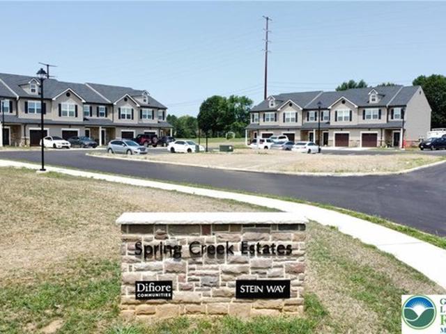 6645 Stein Way Unit 6639 6, Lower Macungie Township, PA 18062