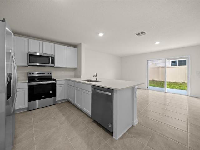 6646 S W 81st Loop, Ocala, FL 34476 | MLS #OM722523 | Compass
