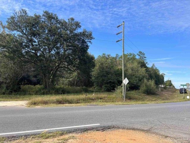 6647 Munson Hwy, Milton, FL 32570