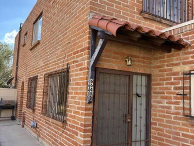 6648 E Calle La Paz Unit B, Tucson, AZ 85715