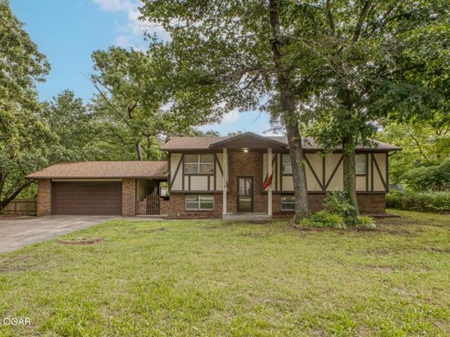 6648 Geneva Dr, Joplin, MO 64801