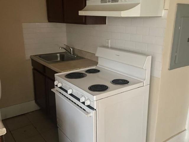6649 N 16th ST 2 Bedroom Apartment for Rent at 6649 N 16th St, Philadelphia, PA 19126 West Oak Lane