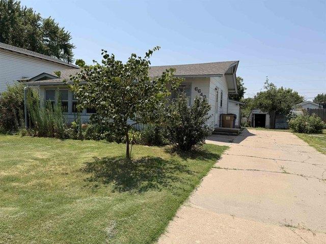 6649 N Randall Dr, Wichita, KS 67219