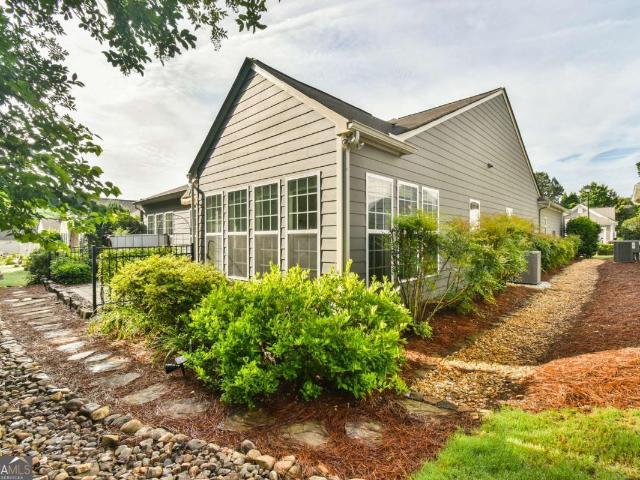 6649 Burnt Hickory Drive