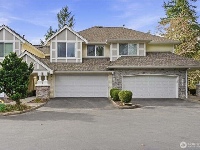 6649 SE Cougar Mountain Way, Bellevue, WA 98006