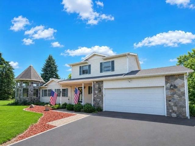 6640 Wolf Lake Rd, Jackson, MI 49201